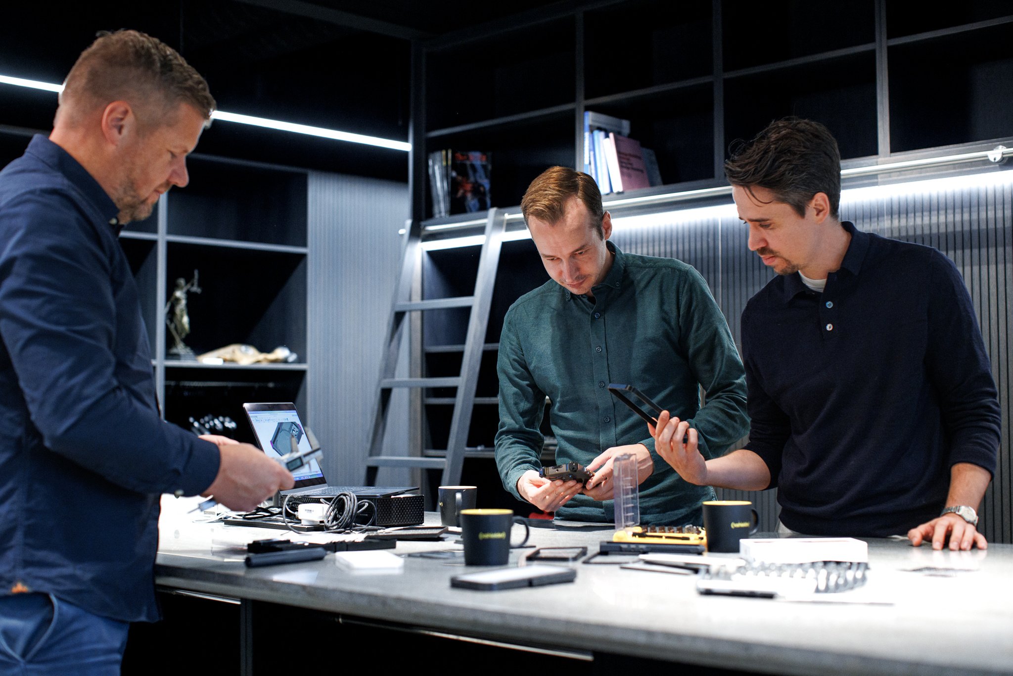 Meet the Xshielder team